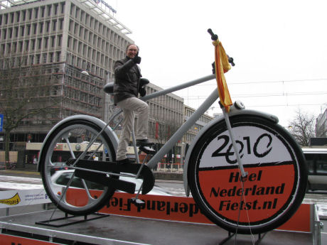 Megafiets start tour door Nederland vanuit Rotterdam - Fietsersbond