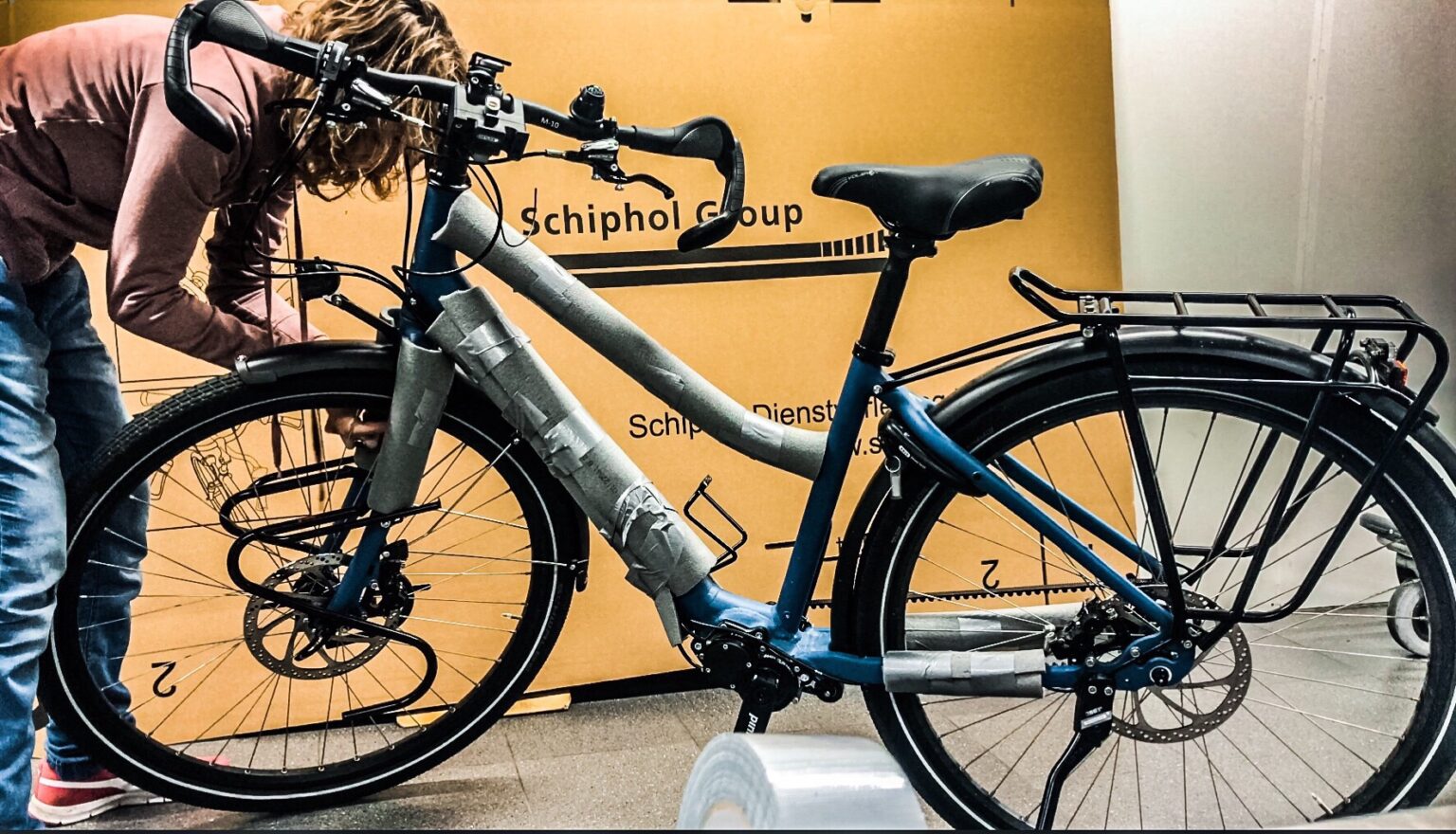 De fiets mee in de trein, bus of het vliegtuig: wel of niet doen ...